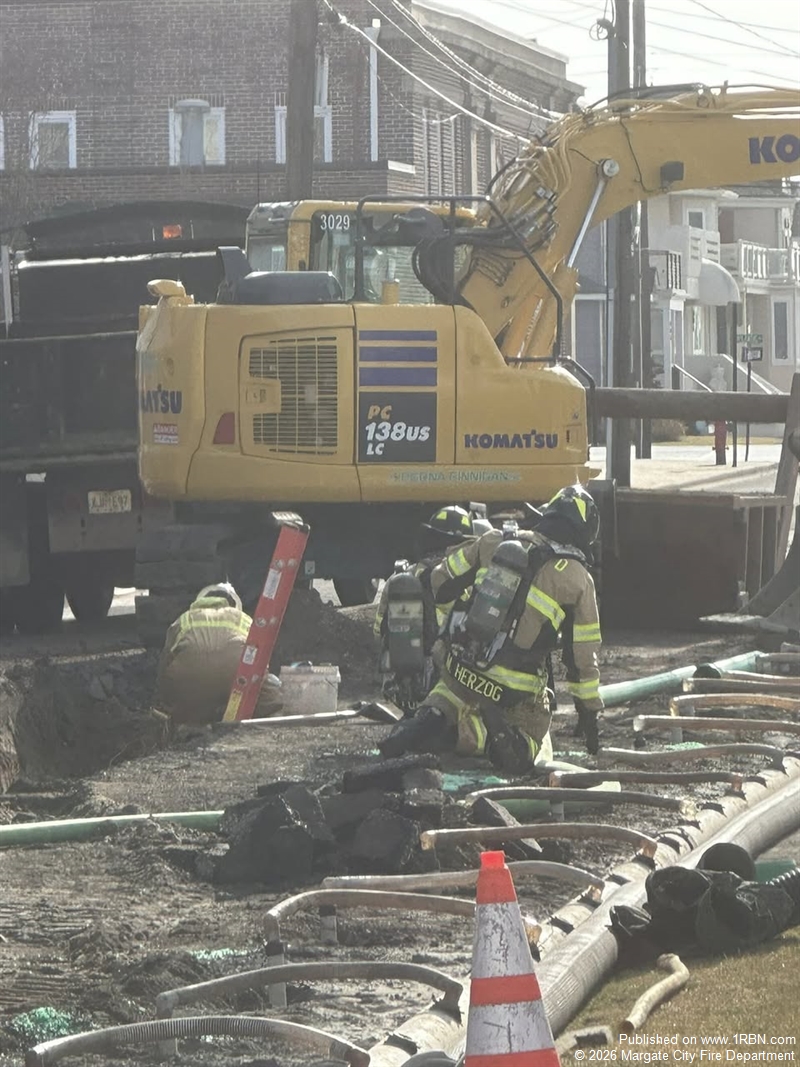 High-Pressure Gas Leak Prompts Evacuations Along South Granville Avenue ...