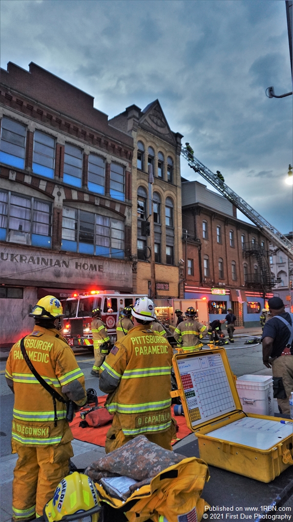Fire Hits Apartments Above Popular Pittsburgh Bar Fire Hits Apartments Above Popular Pittsburgh Bar