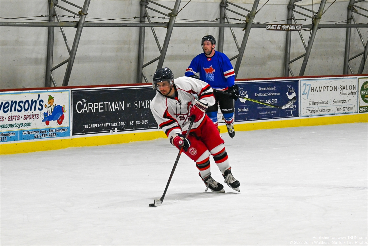 Hagerman FD Takes on Southampton FD in Some Hockey