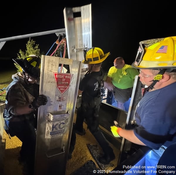 Plumsteadville firefighters take part in grain bin rescue training