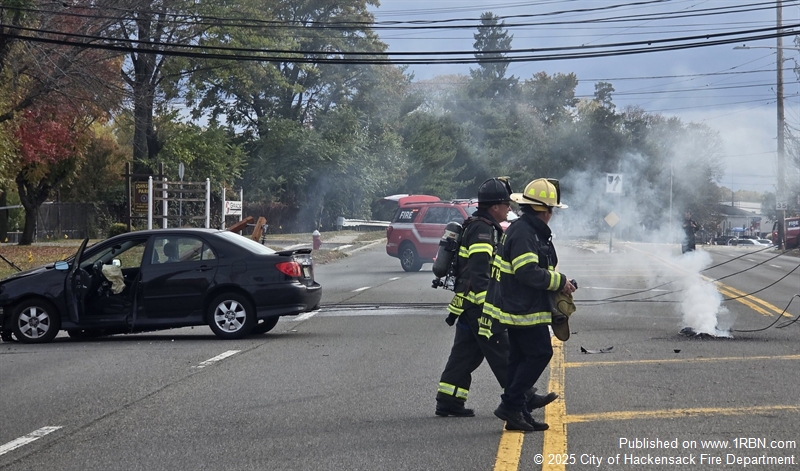 Hackensack Fire Department Handles MVA with Wires Down on River Street