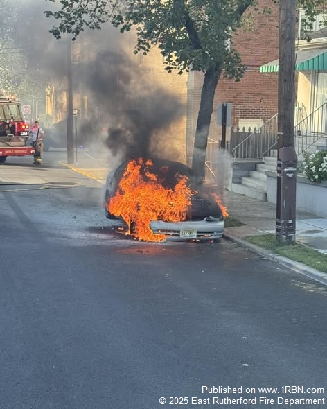 East Rutherford Fire Dept. Quickly Extinguishes Vehicle Fire