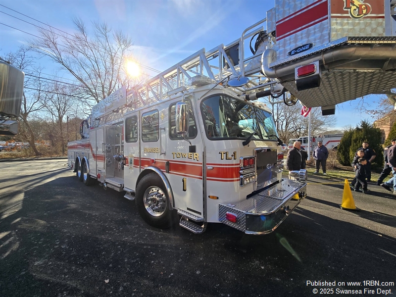 Swansea Fire Department Welcomes Tower Ladder 1